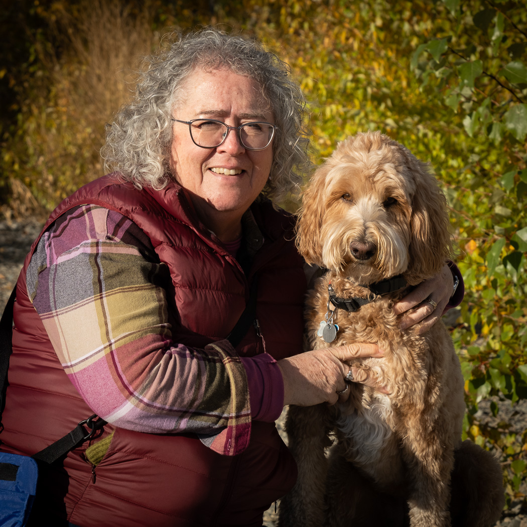 We are a Therapy Dog Team – by Juno and her MaPaw – Take Note ...